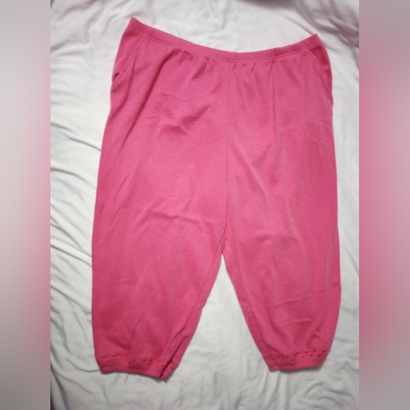 Blair | Pants & Jumpsuits | Pink Capri Pants | Poshmark